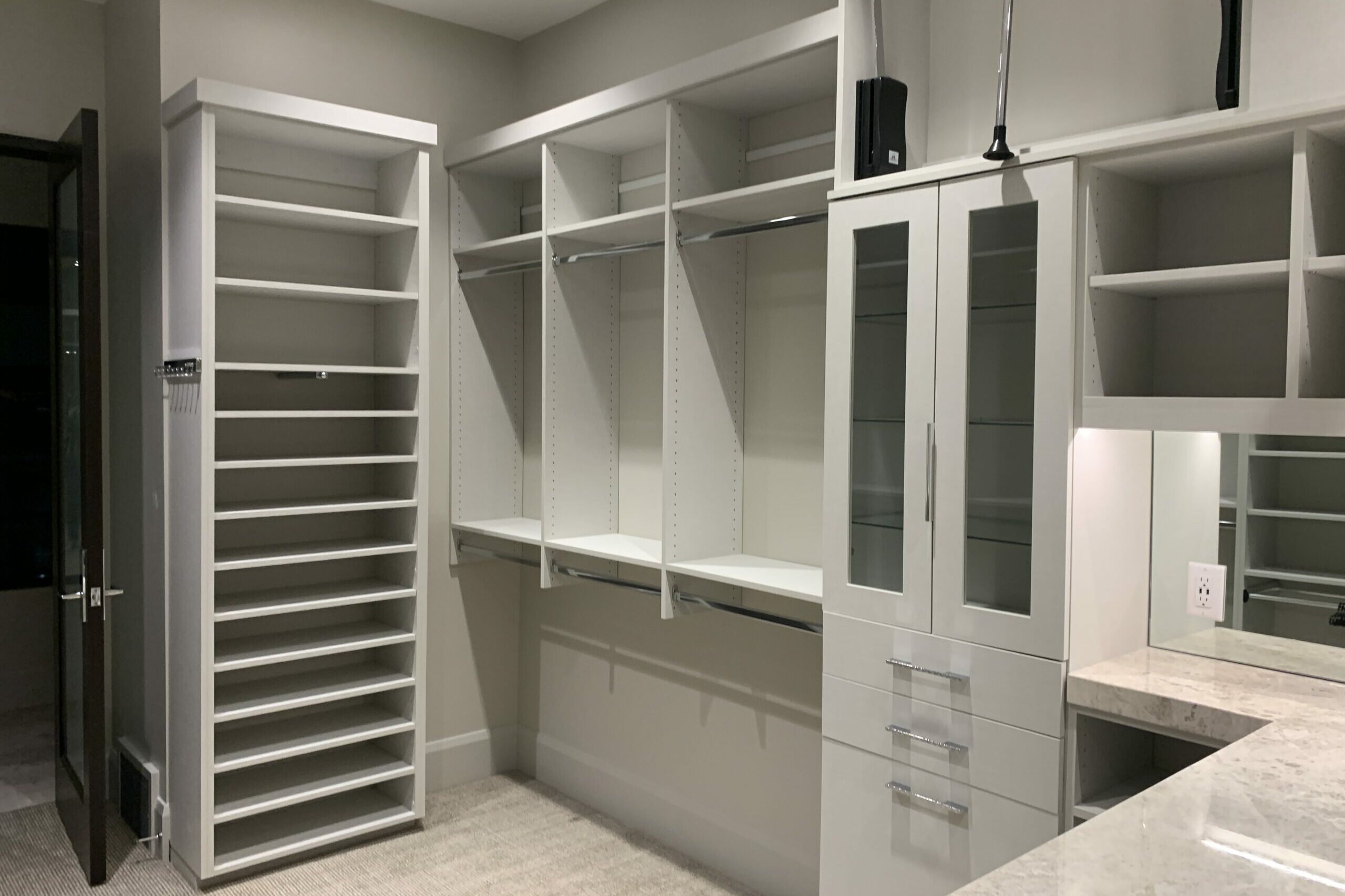 Step into Luxury: Explore The Closet Butler’s Exquisite Walk-in Closet ...