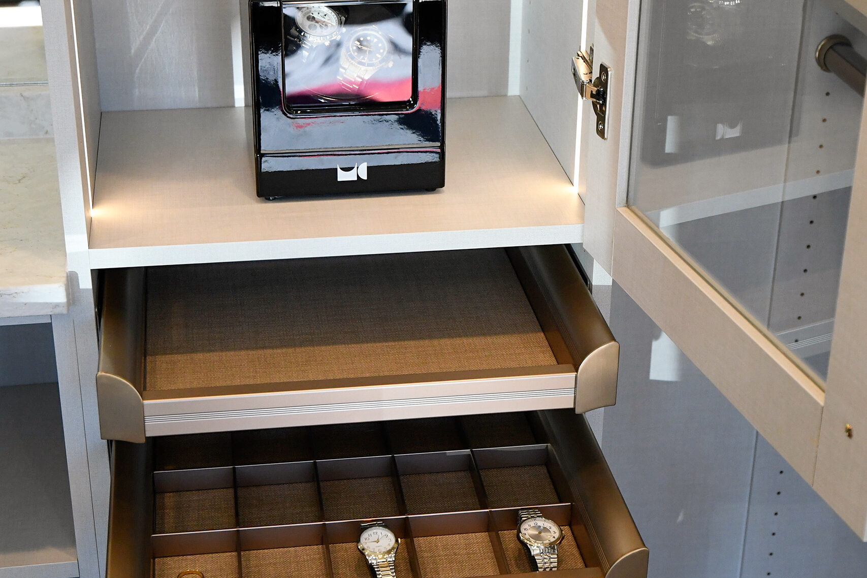 The Closet Butler | Trento Showroom Collection